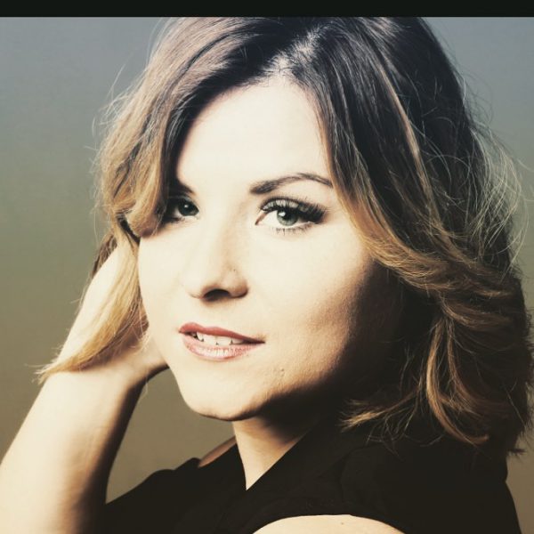 » Laureen | BLOC RECORDS